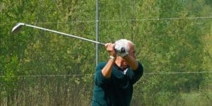 How To Grip a Golf Club (A Visual Guide + 3 Grip Options)